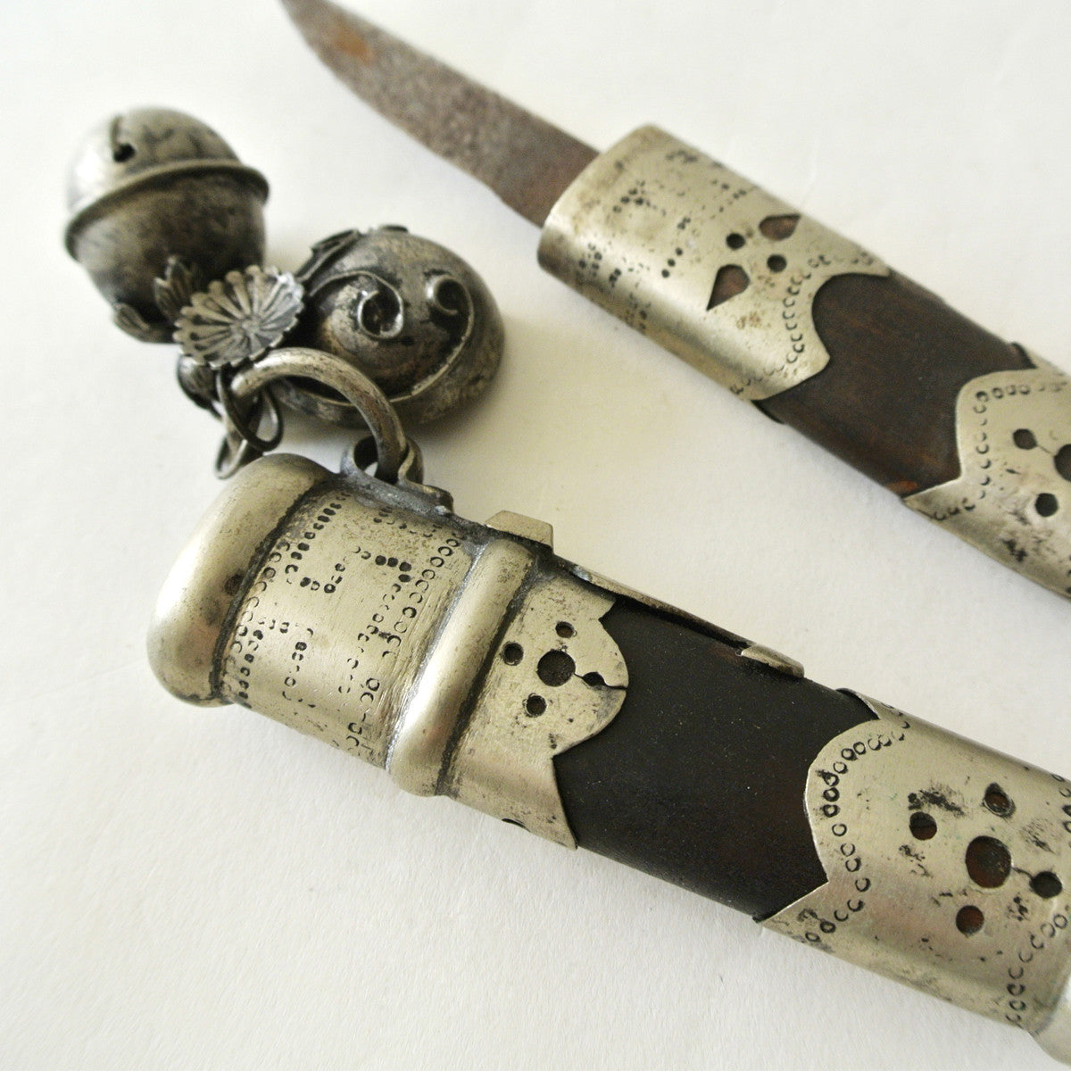 Korean Silver and Wood "Eunjangdo" Dagger with Two Charms – Oriantique